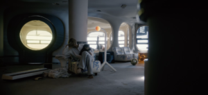 BTS V - "Rainy Days" MV公開、中英歌詞！金泰亨「藝術般」下雨的一天 - RosyArts